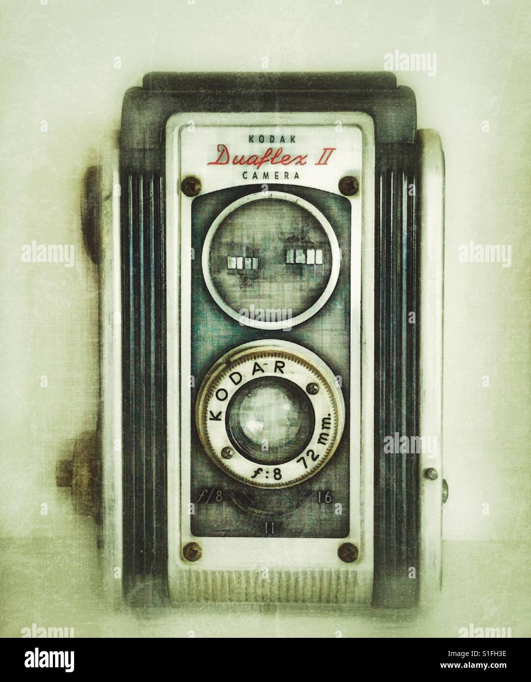 Old Kodak Duaflex II Camera Stock Photo - Alamy