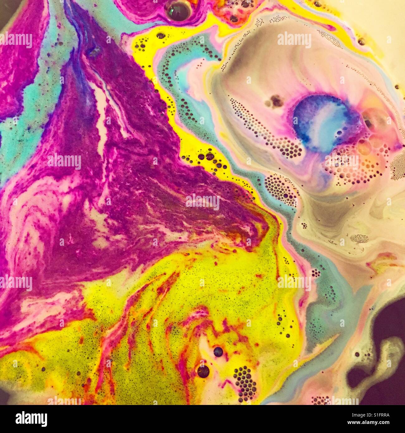 Colorful sand art hi-res stock photography and images - Alamy