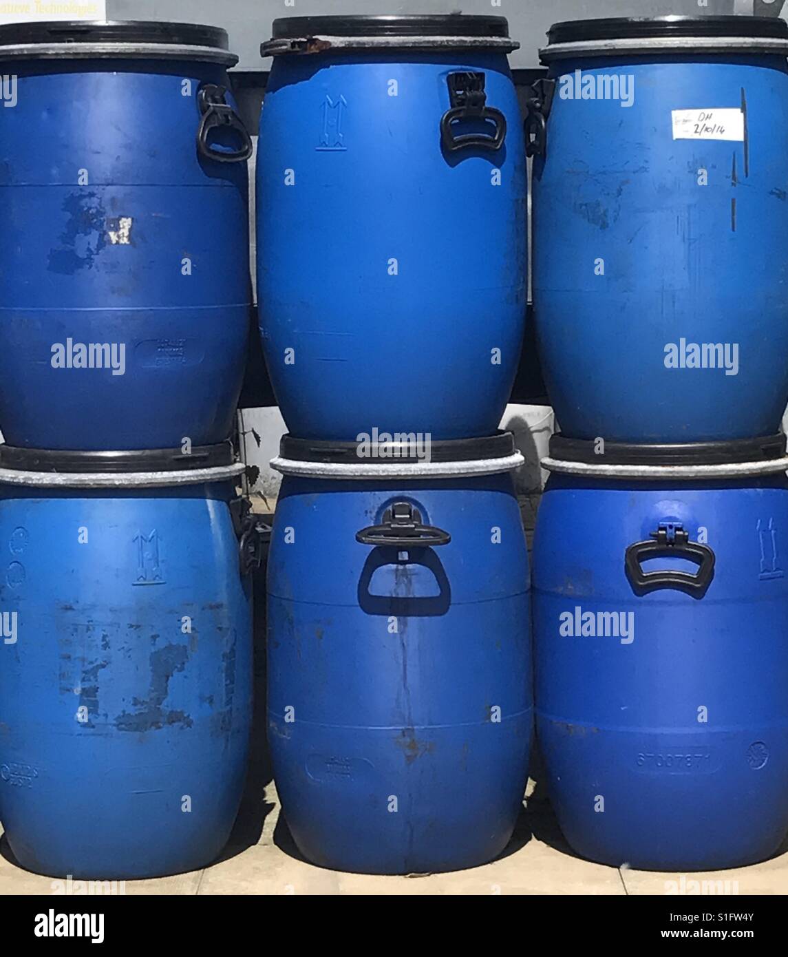 Stacked barrels hi-res stock photography and images - Alamy