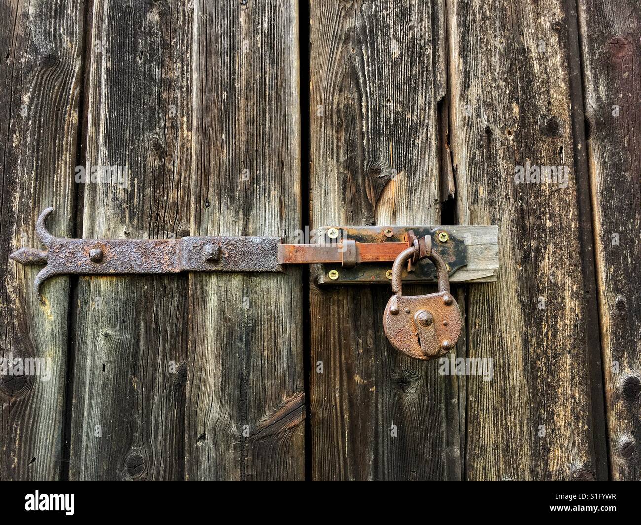 Lock old hi-res stock photography and images - Alamy