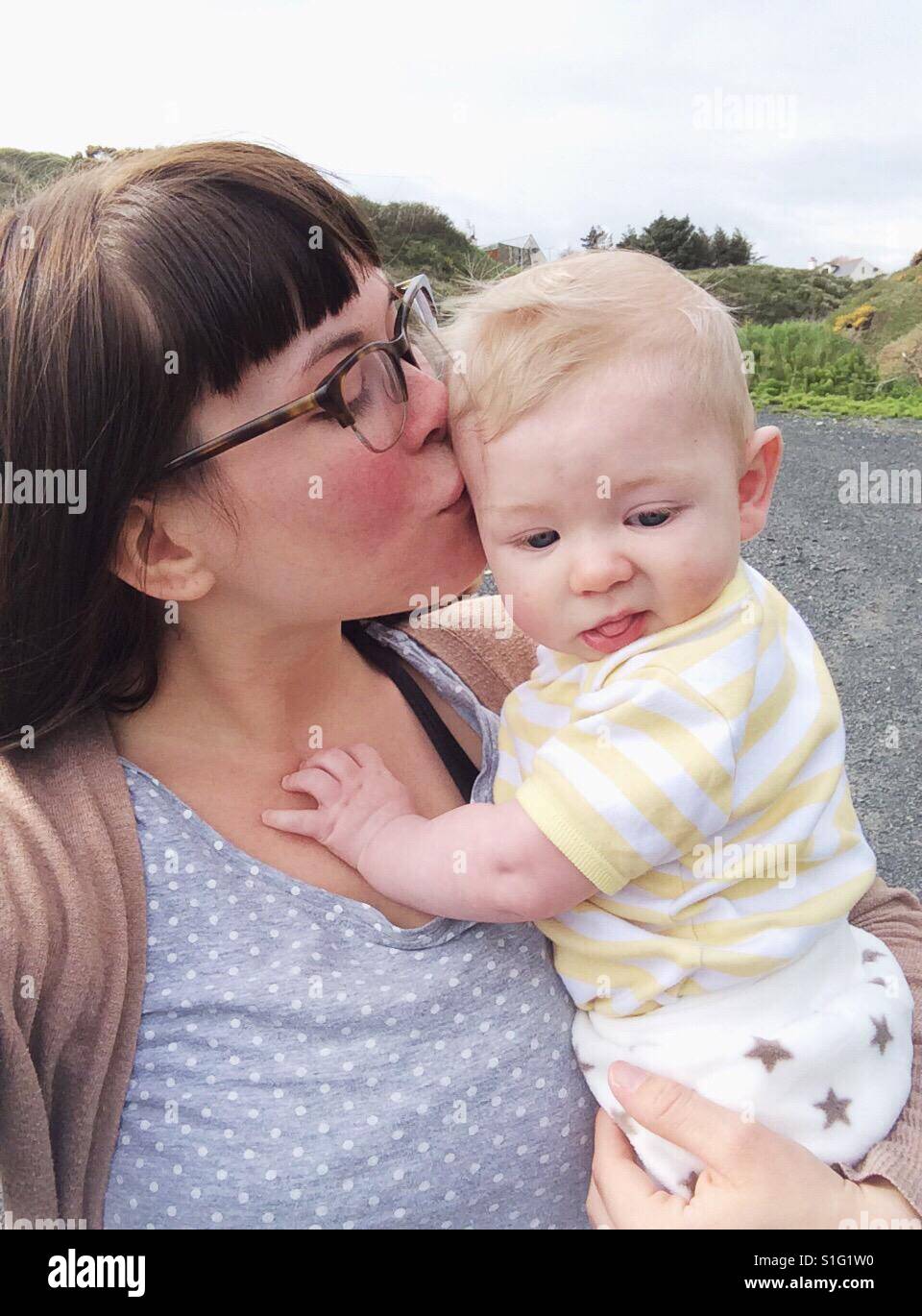 Kiss On Cheek High Resolution Stock Photography and Images - Alamy