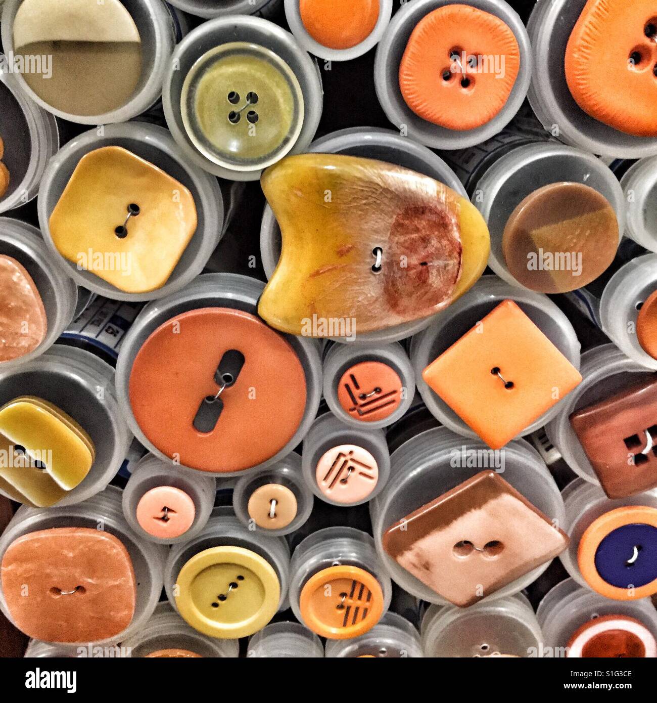 Shades of orange hi-res stock photography and images - Alamy