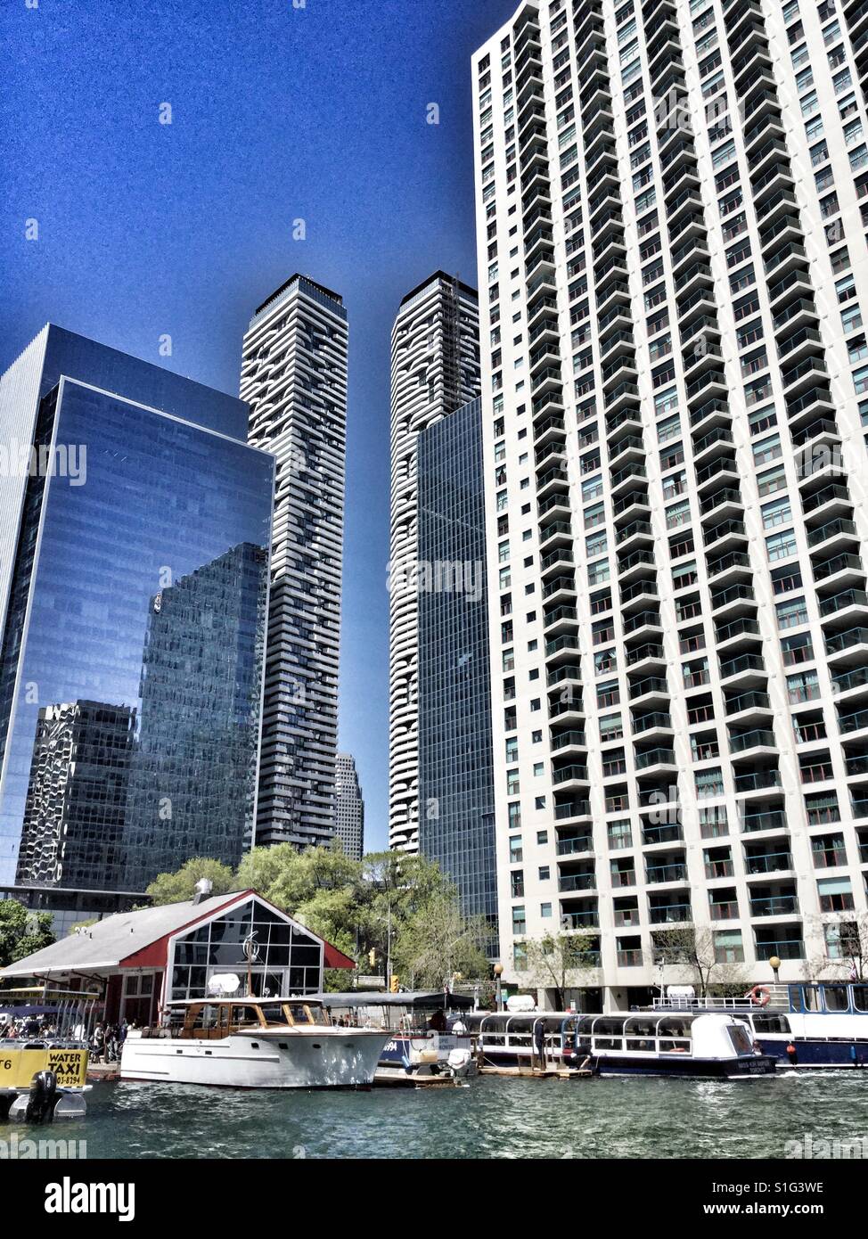 Toronto waterfront hi-res stock photography and images - Alamy Toronto waterfront hi-res stock photography and images - Alamy