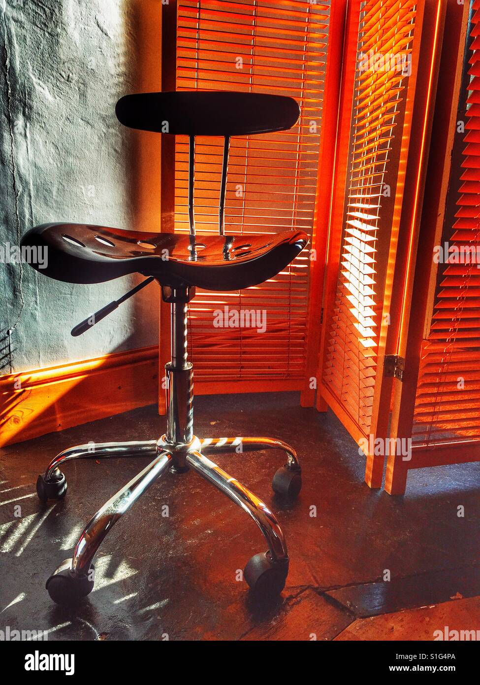 Height adjustable chair hi-res stock photography and images - Alamy