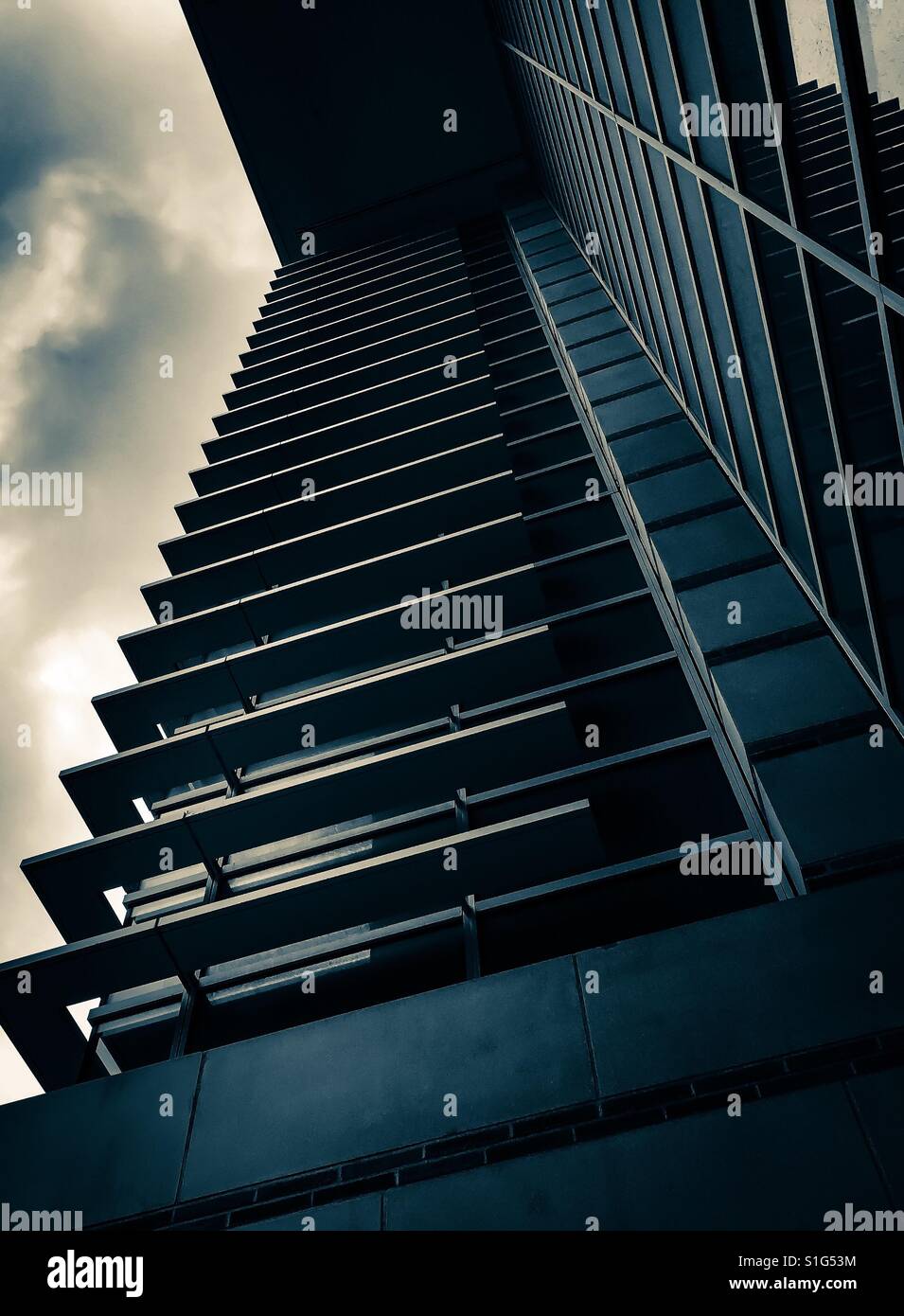 Tall building abstract hi-res stock photography and images - Alamy