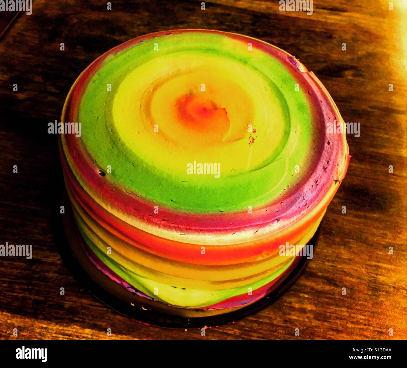 Color me cake hi-res stock photography and images - Alamy