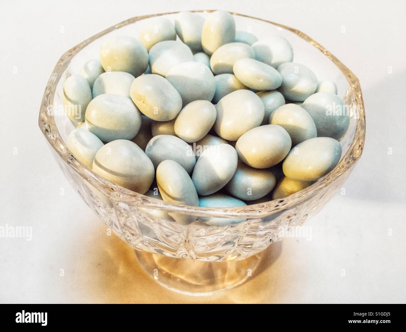 Peppermints in bowl Stock Photo - Alamy