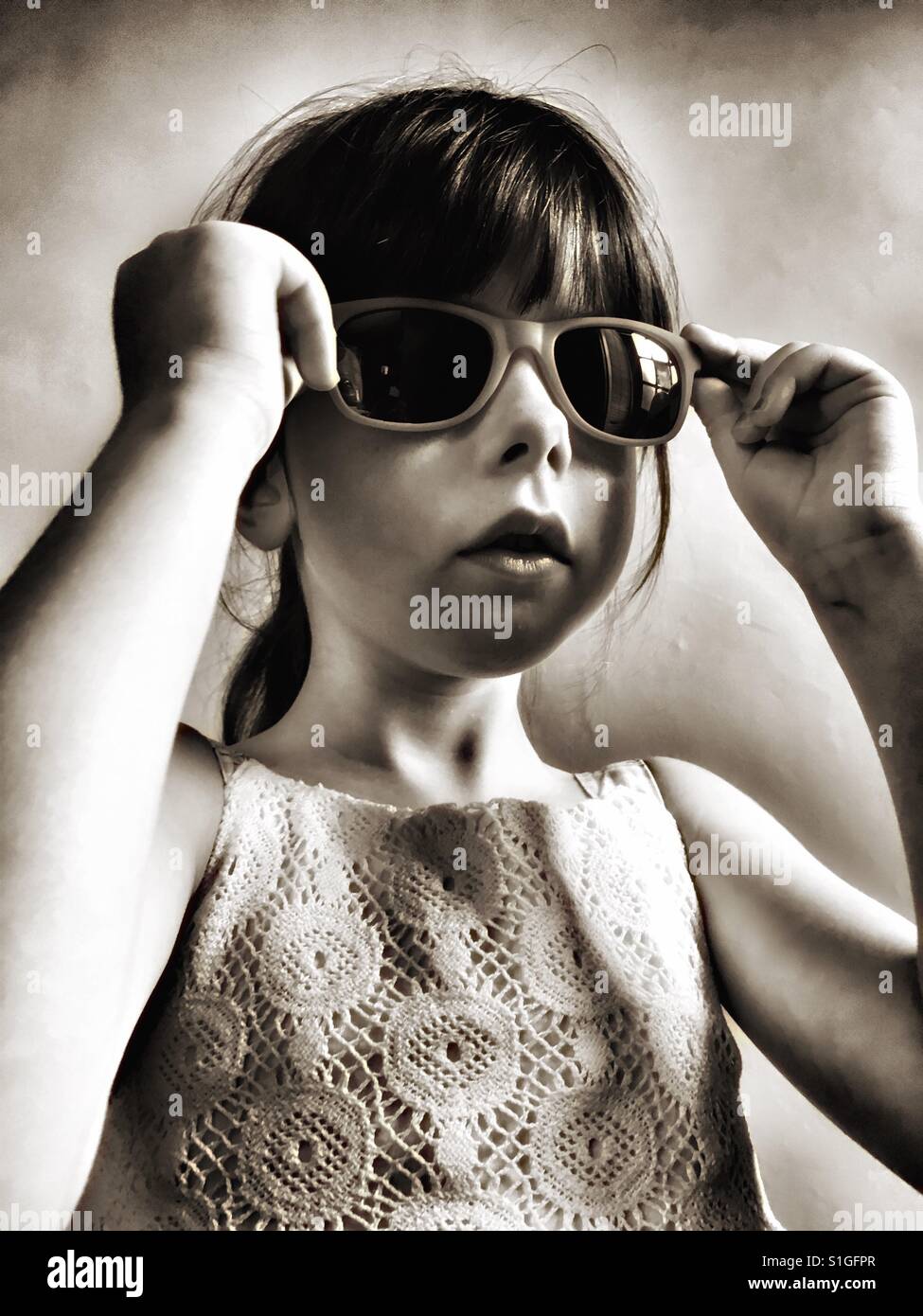 Girl wearing shades hi-res stock photography and images - Alamy