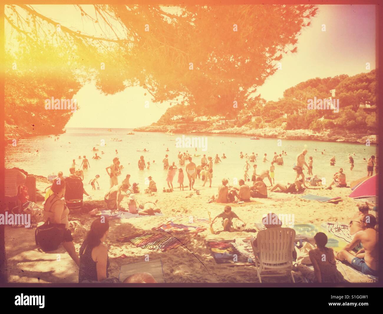 Crowded spanish beach hi-res stock photography and images - Alamy