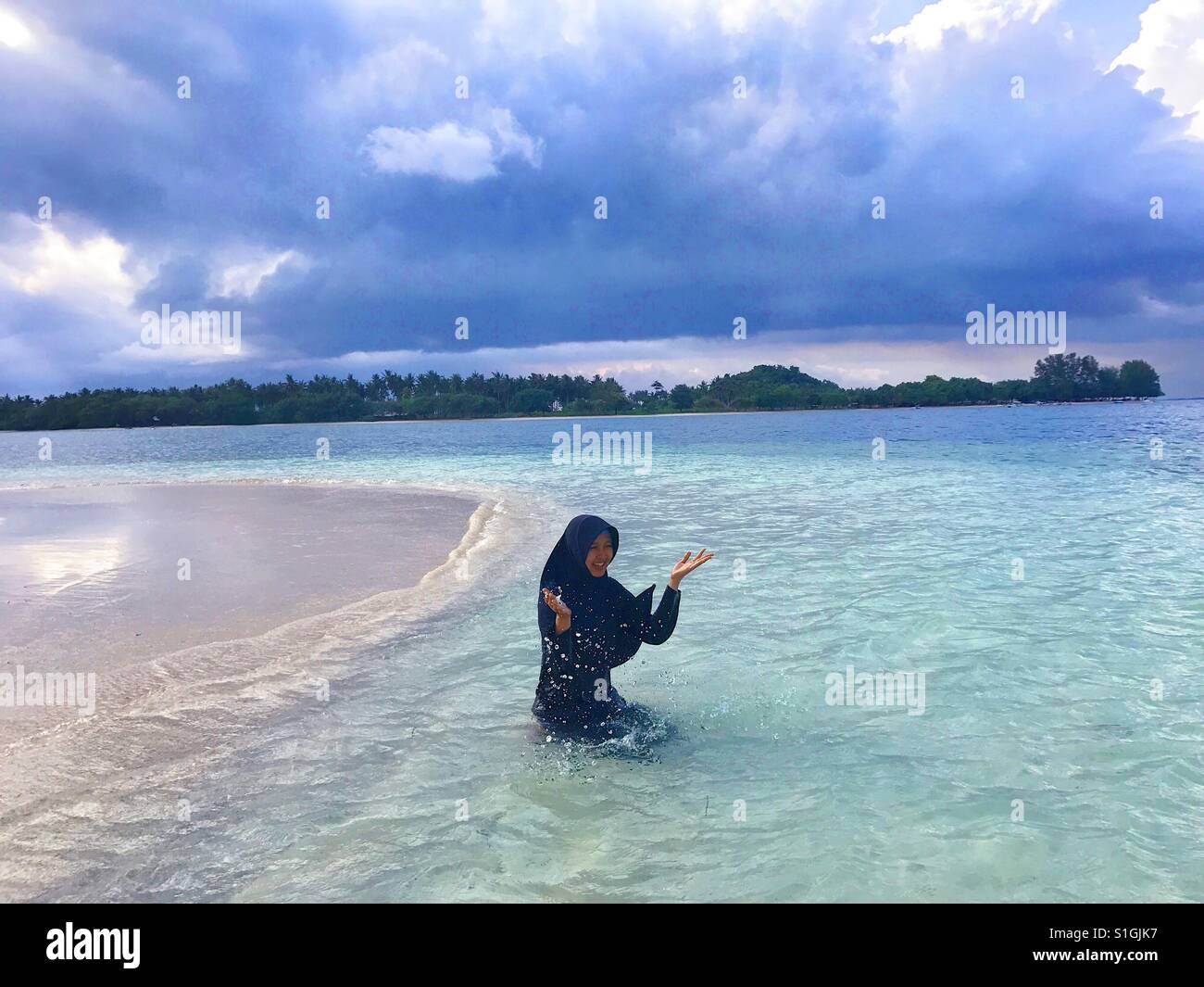 Play at the beach Stock Photo - Alamy