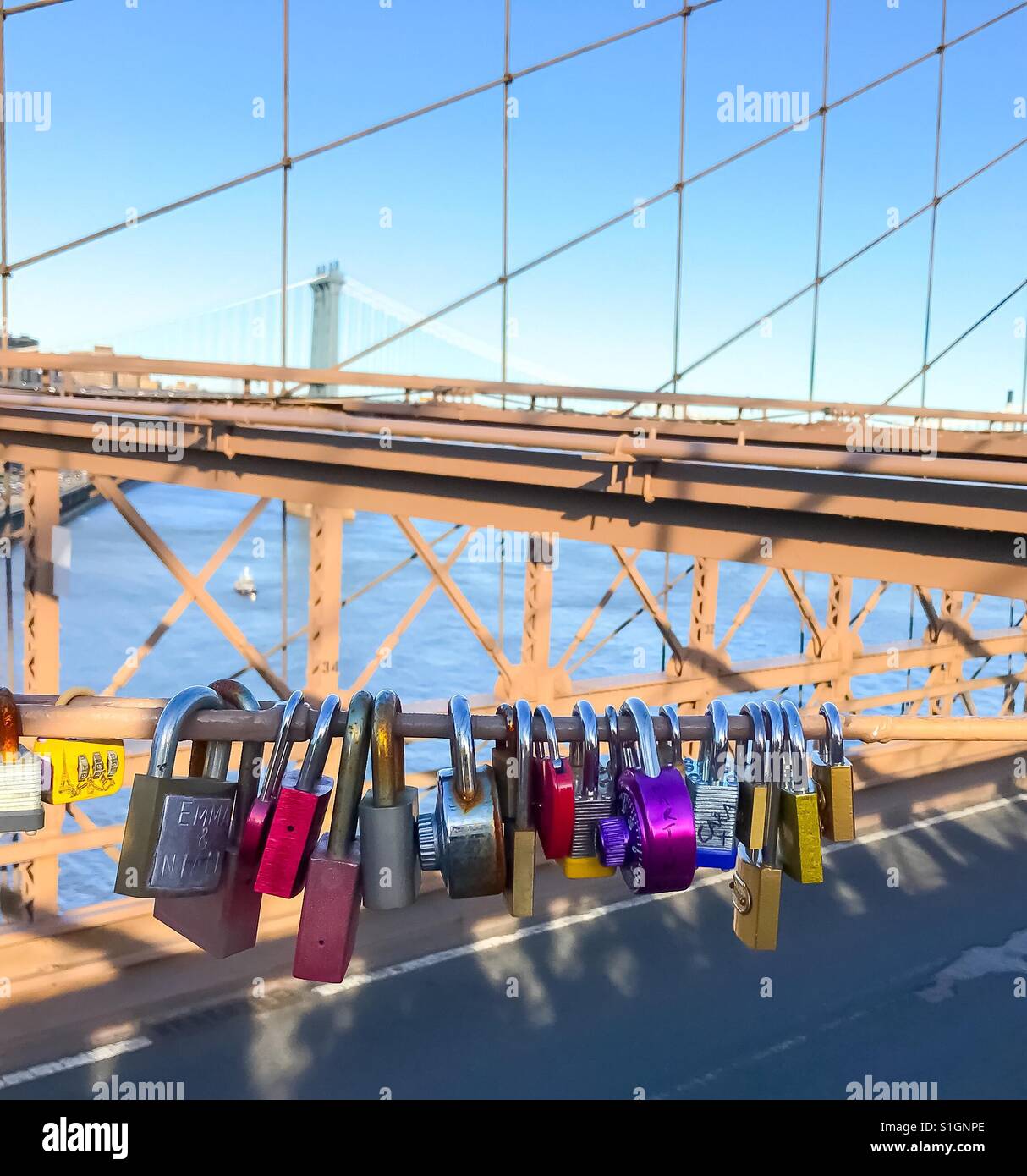 Brooklyn bridge locks hi-res stock photography and images - Alamy
