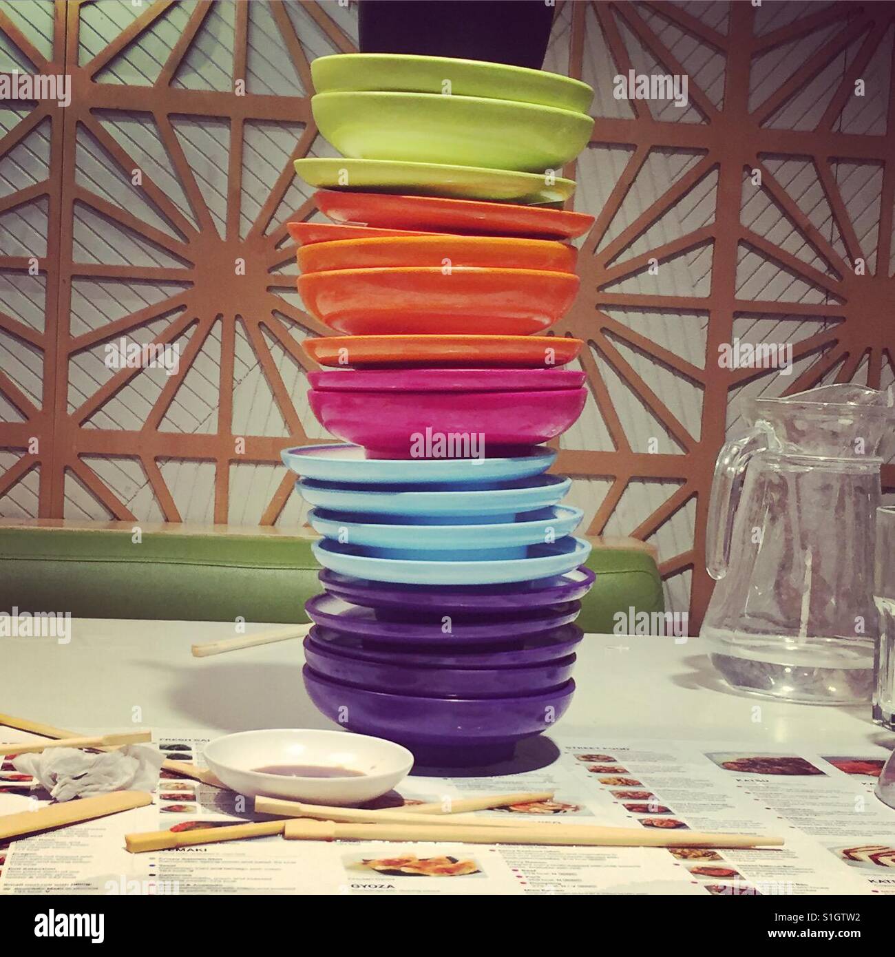 Colour plates hi-res stock photography and images - Alamy