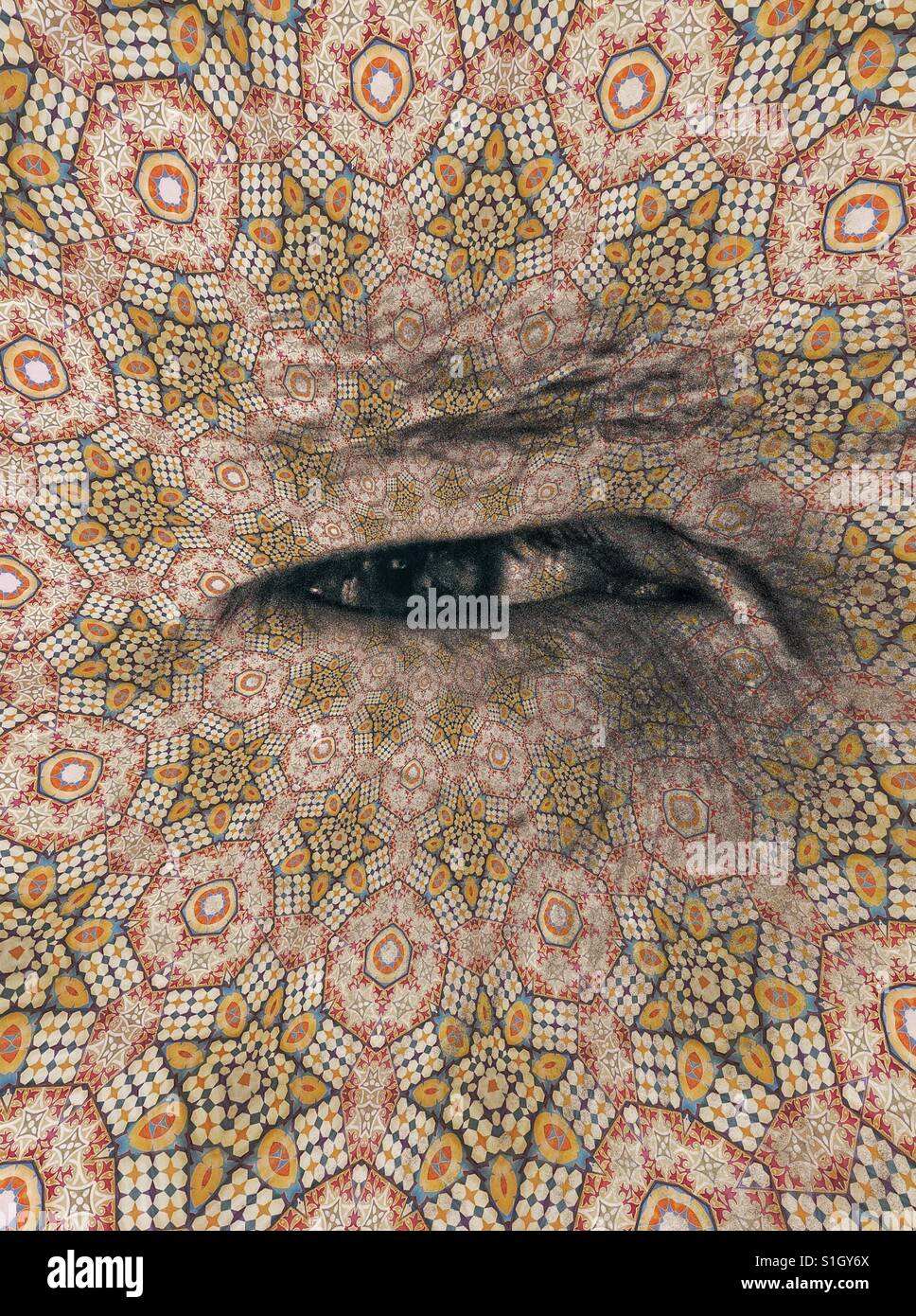 Eye mosaic hi-res stock photography and images - Alamy