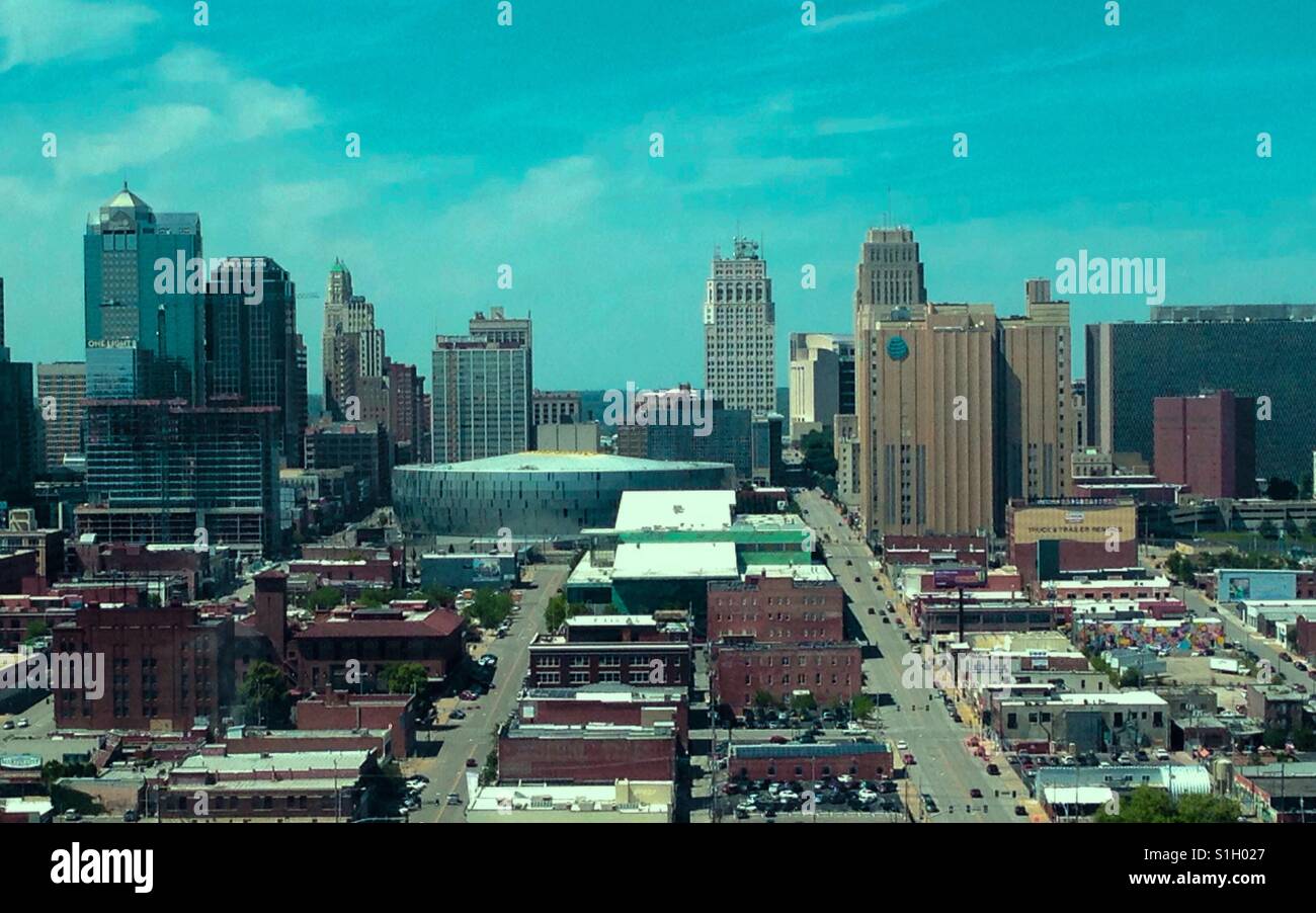 Kansas city skyline hi-res stock photography and images - Alamy