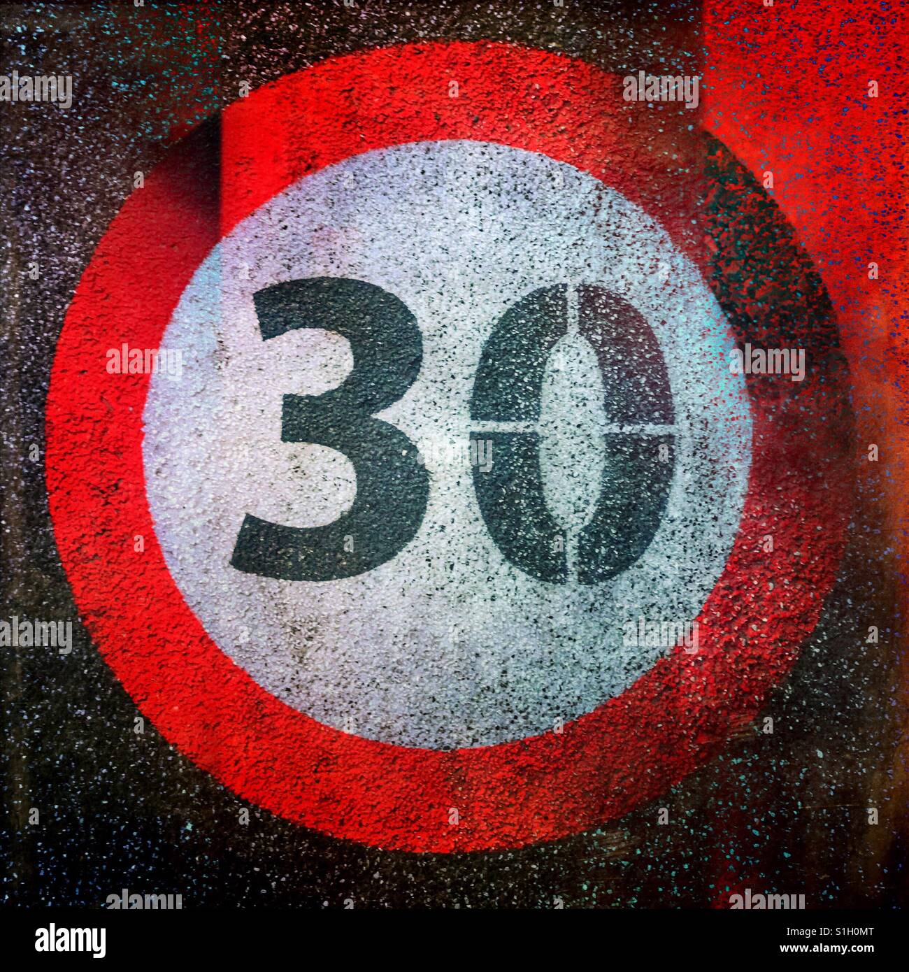 30 speed limit hi-res stock photography and images - Alamy