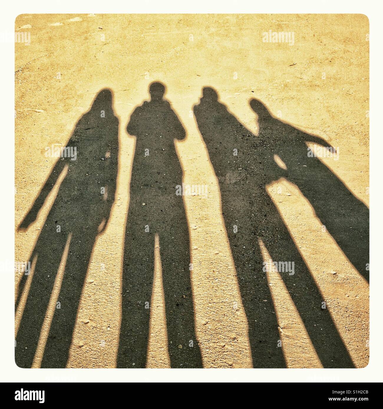 Shadow of friends hi-res stock photography and images - Alamy