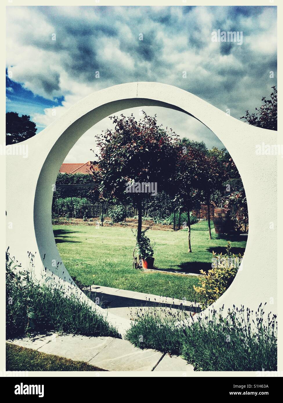 Moongate High Resolution Stock Photography and Images - Alamy