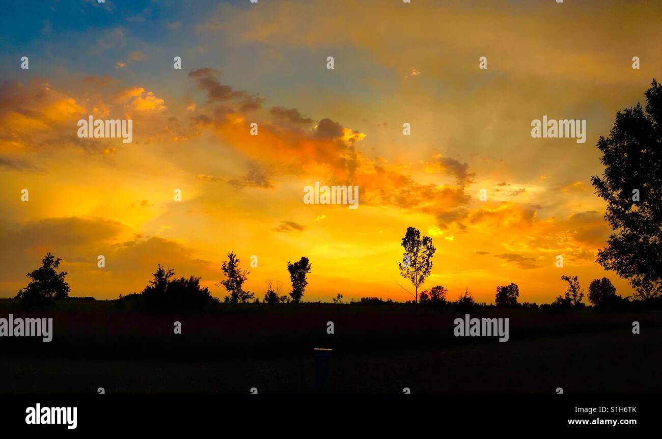 Prairie evening hi-res stock photography and images - Alamy
