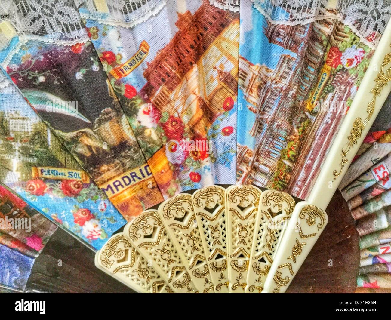 Traditional Spanish fans (abanicos Stock Photo - Alamy