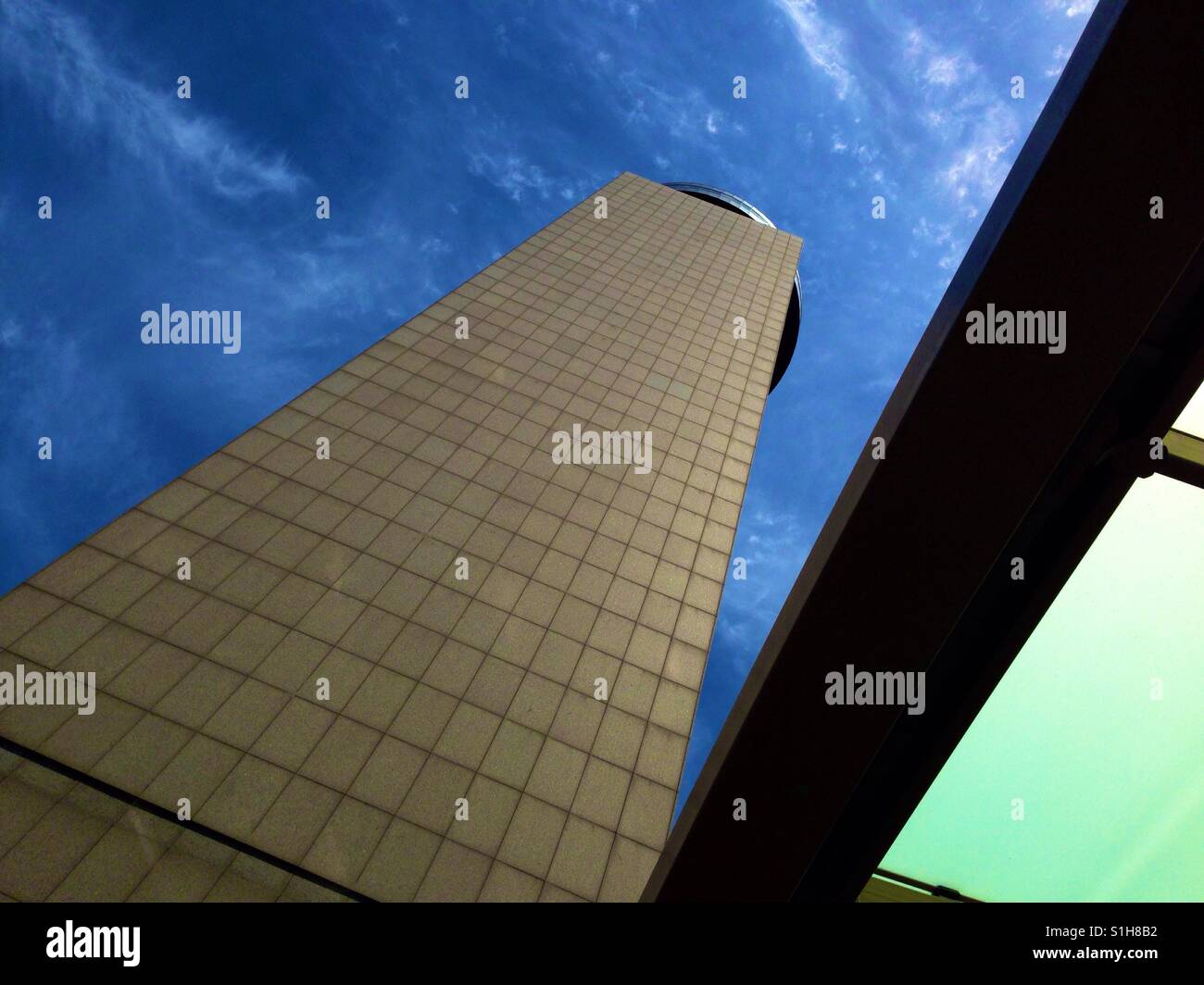 Building from the ground looking up Stock Photo - Alamy