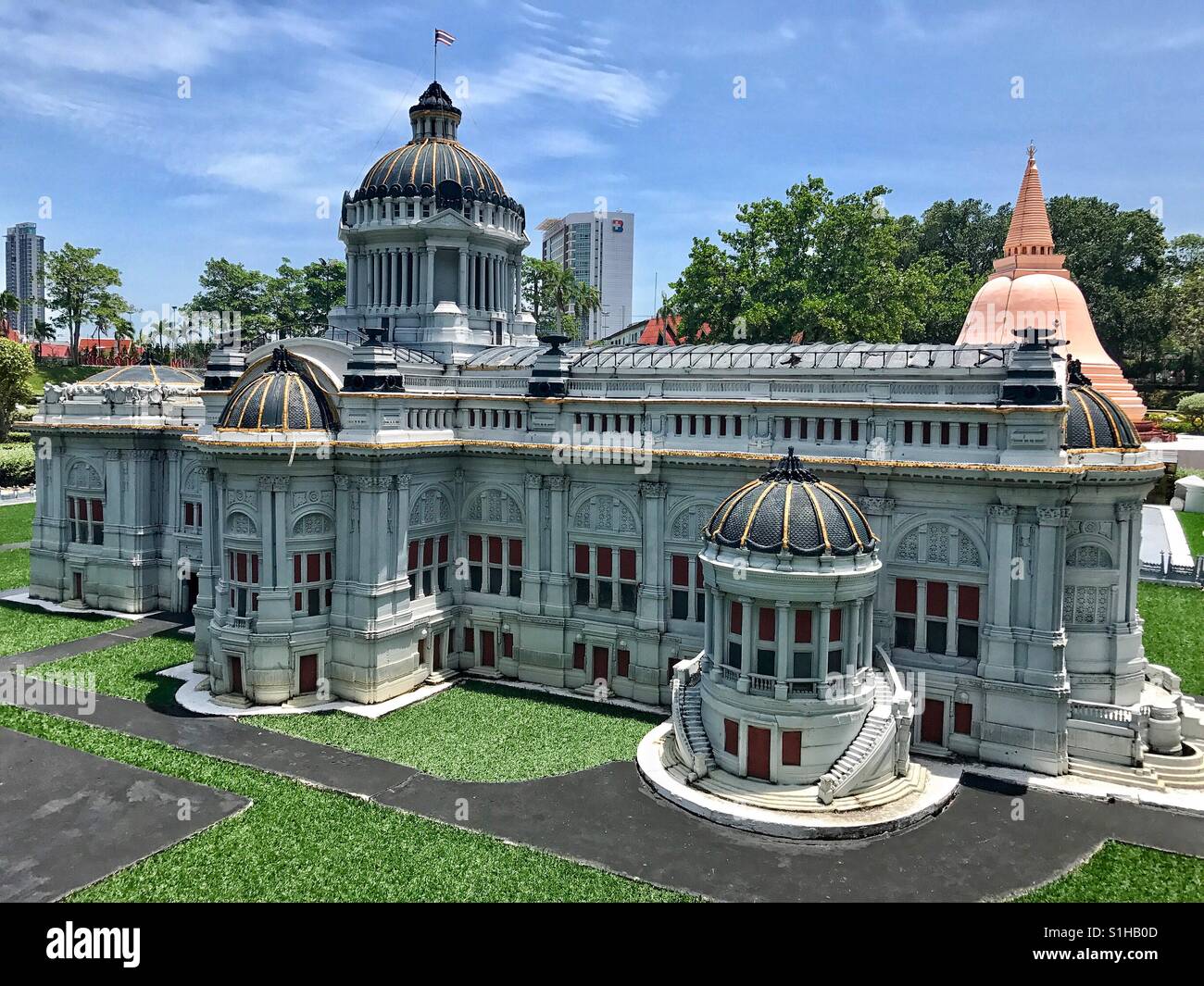 Miniatures scale model hi-res stock photography and images - Alamy