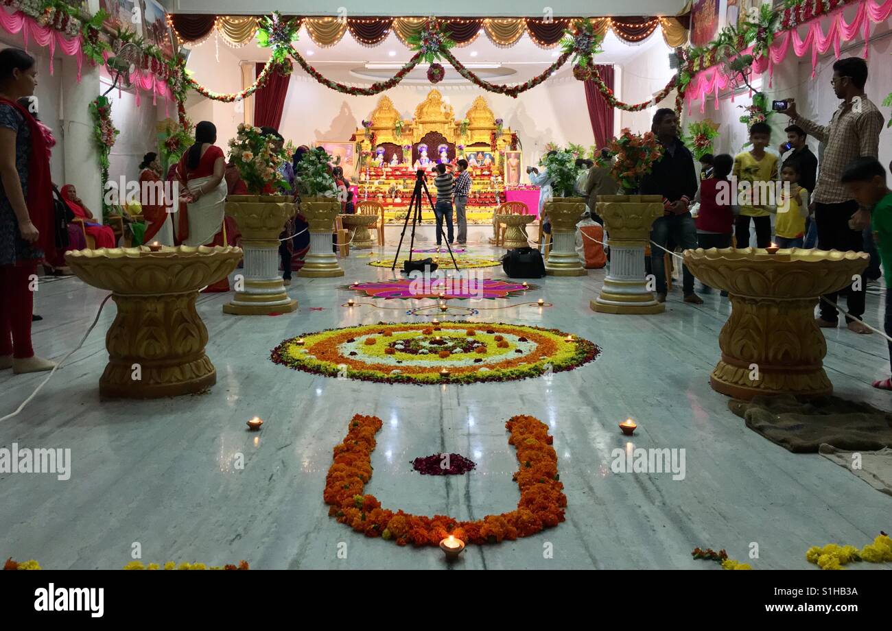 Welcome home on this great festival. Family function Stock Photo - Alamy