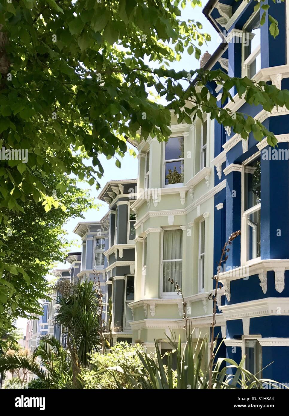 Colourful painted facades hi-res stock photography and images - Alamy