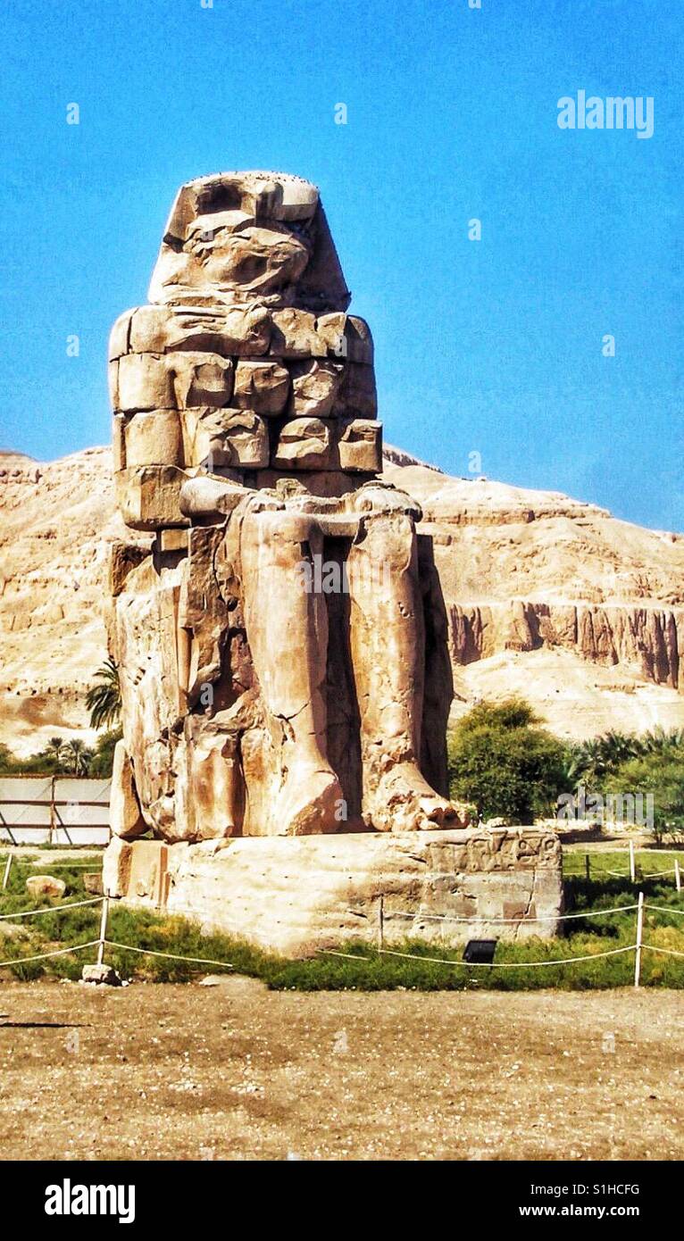 Colossus luxor hi-res stock photography and images - Alamy