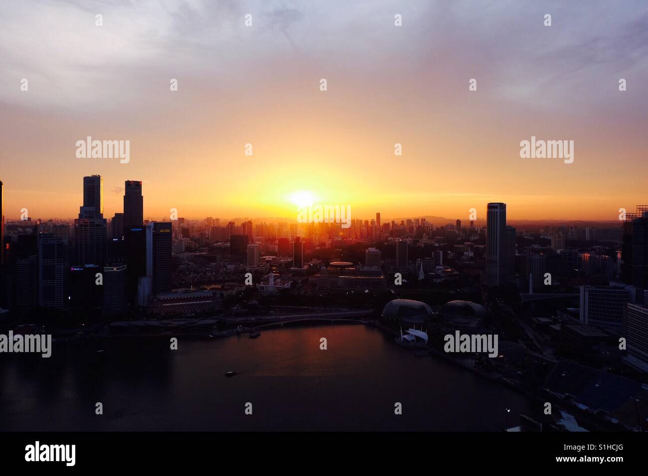 Singapore at sunset hi-res stock photography and images - Alamy