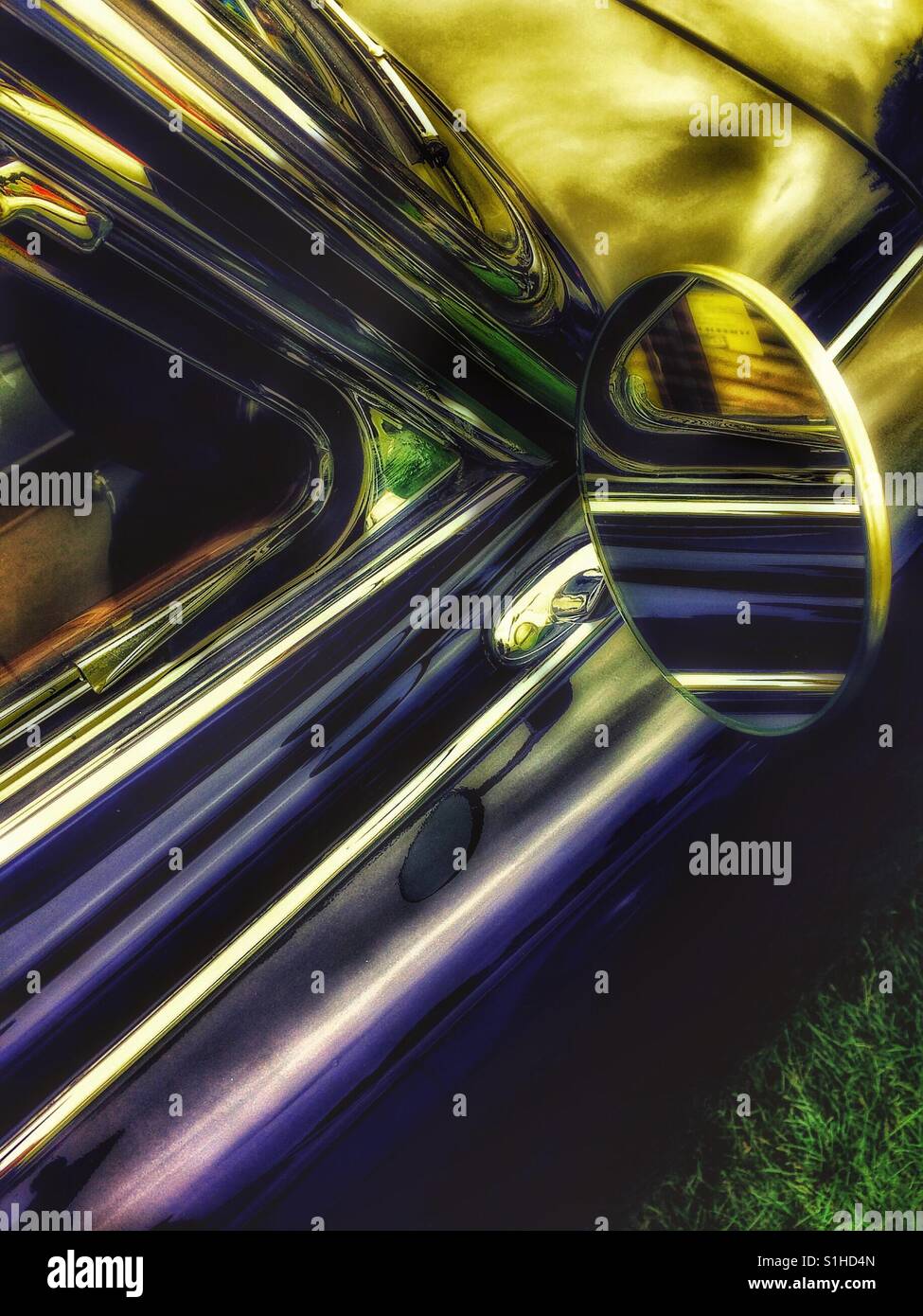 Classic car wing mirror Stock Photo - Alamy