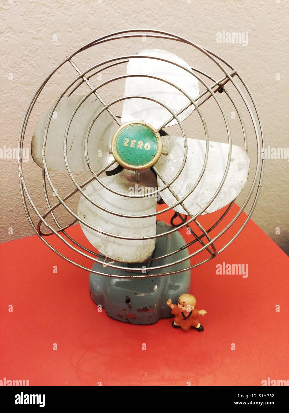 Vintage fan hi-res stock photography and images - Alamy