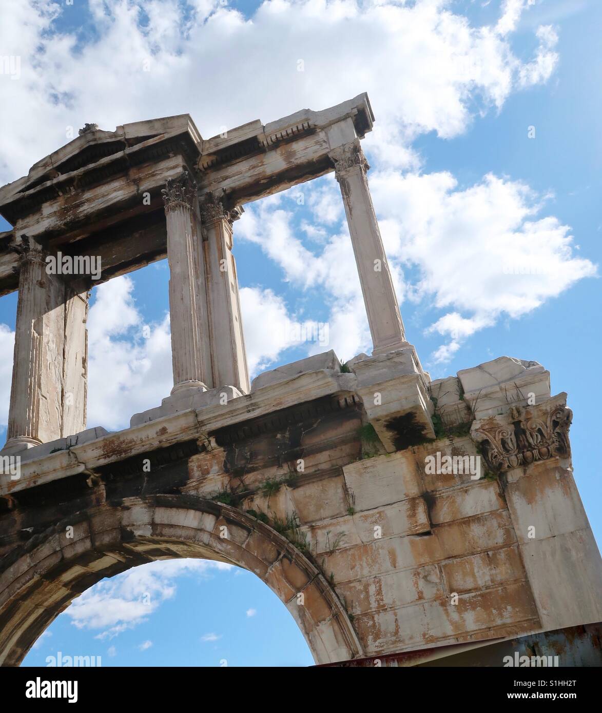 Hadrian arch athens hi-res stock photography and images - Alamy