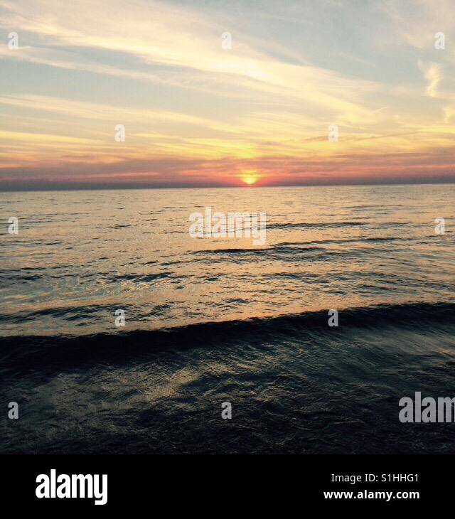 Tomorrow sun hi-res stock photography and images - Alamy