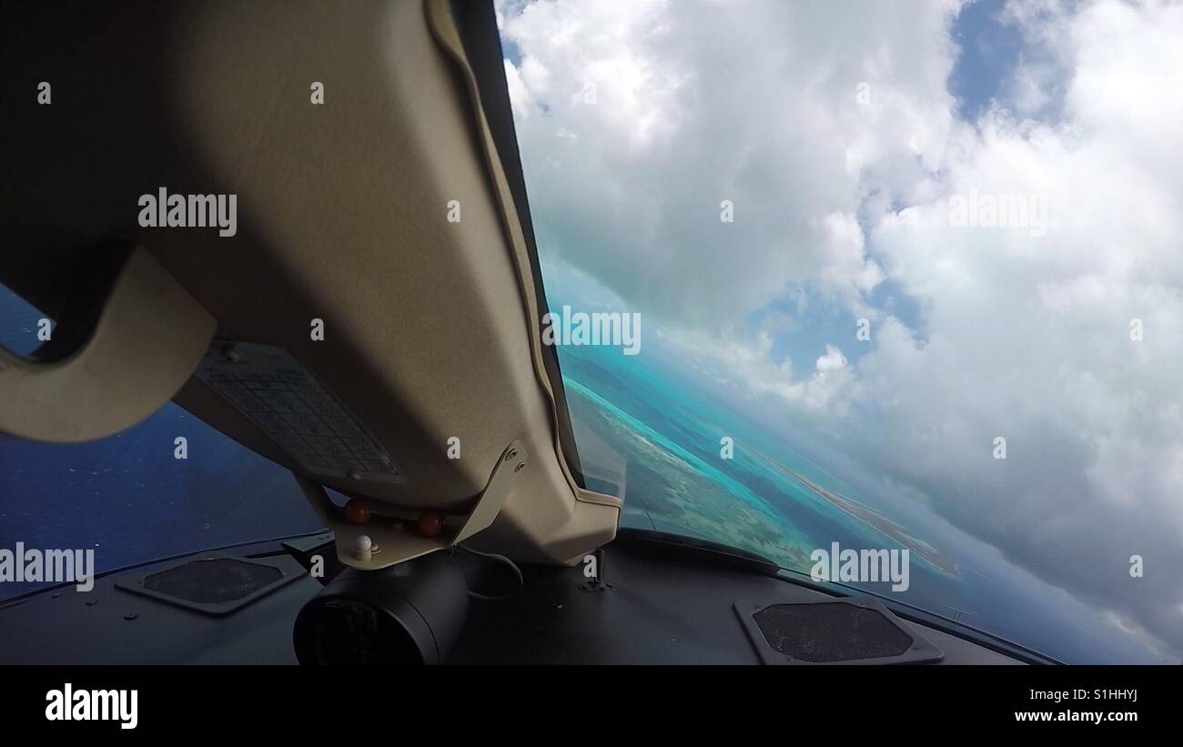 Turks and caicos airport hi-res stock photography and images - Alamy