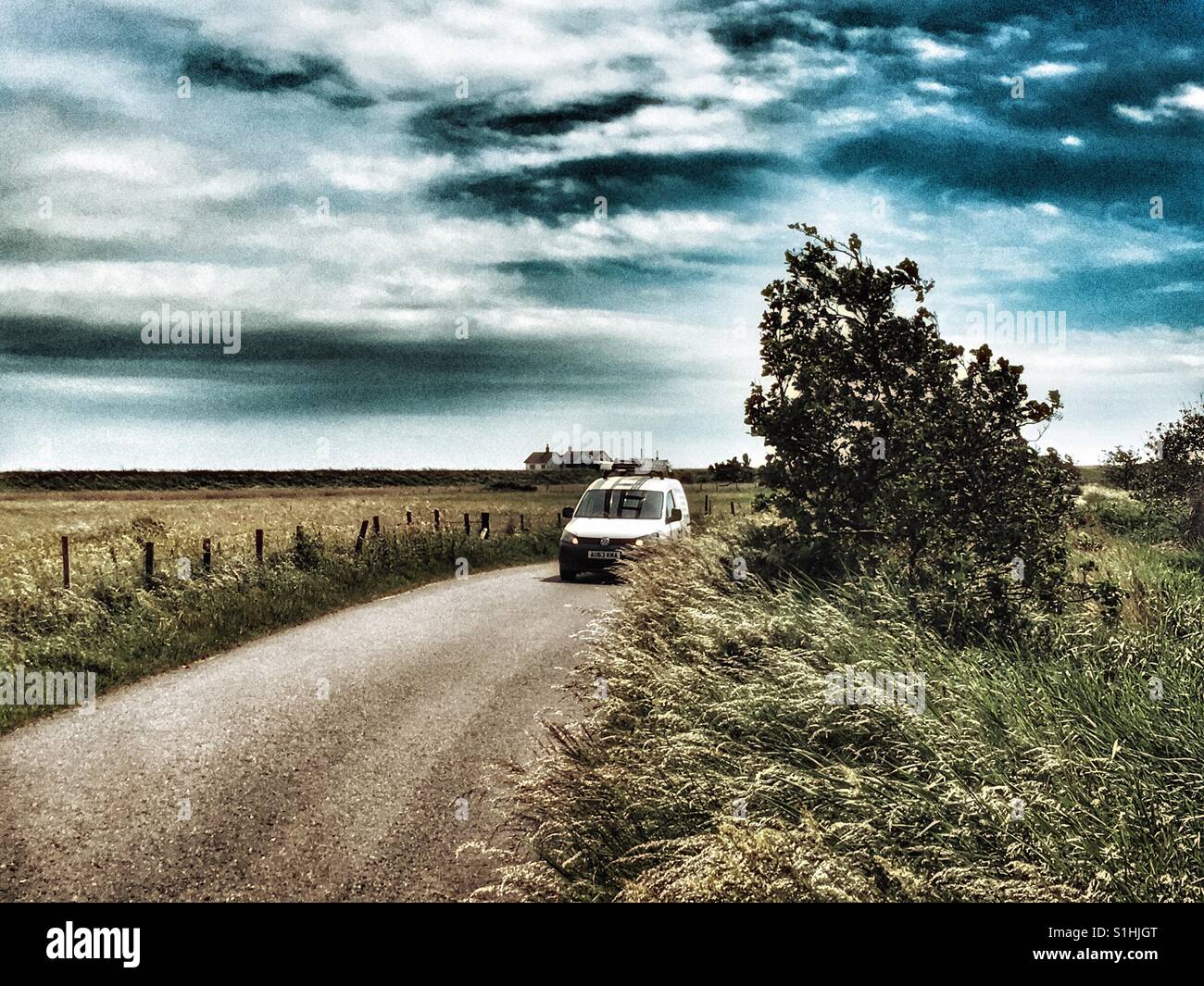 Road to shingle street hi-res stock photography and images - Alamy