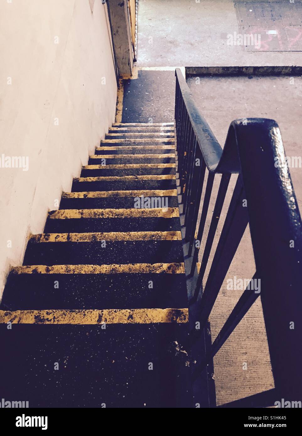 Stairs going down hi-res stock photography and images - Alamy