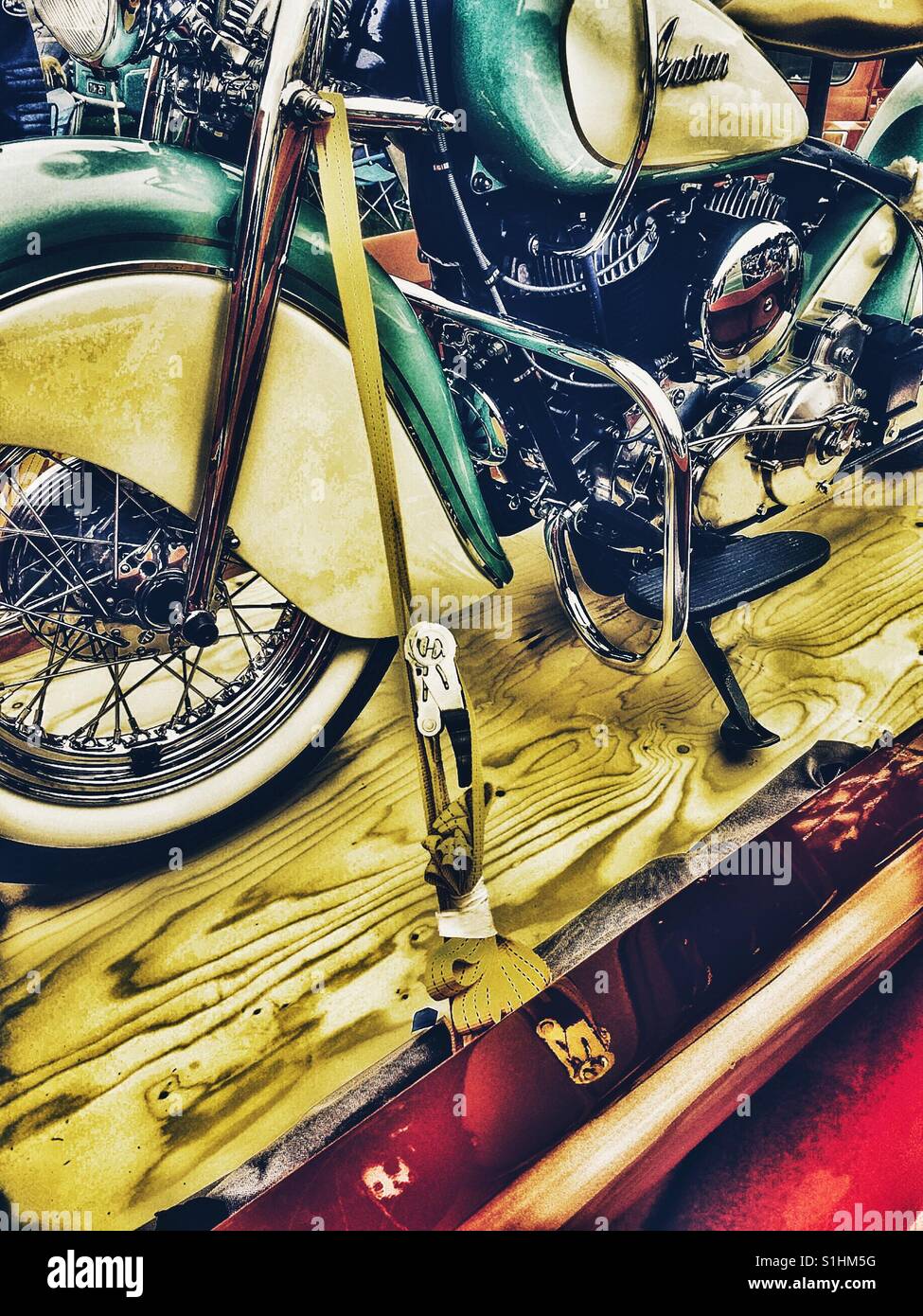 Classic indian motorcycle hi-res stock photography and images - Alamy