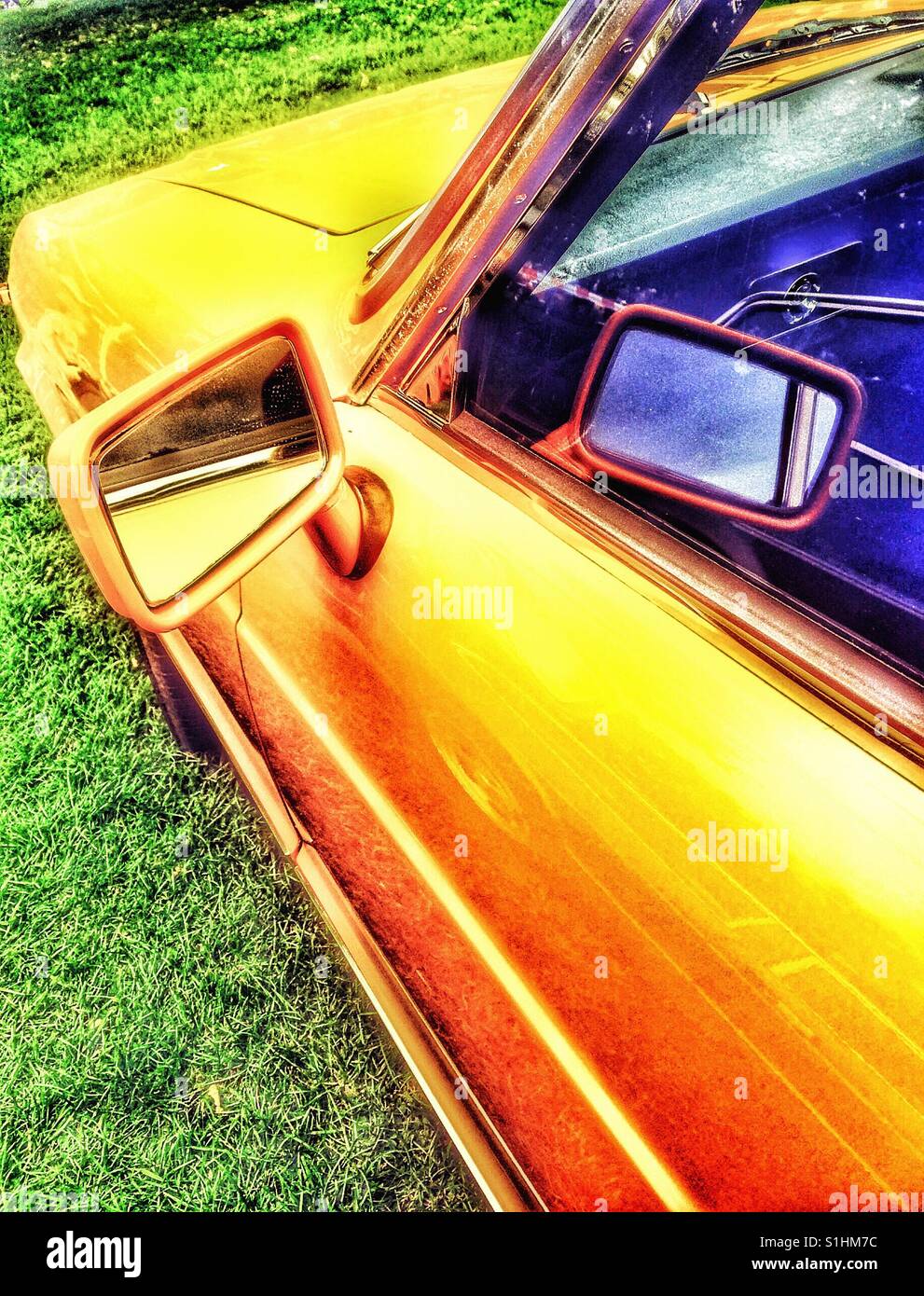 Classic car wing mirror Stock Photo - Alamy
