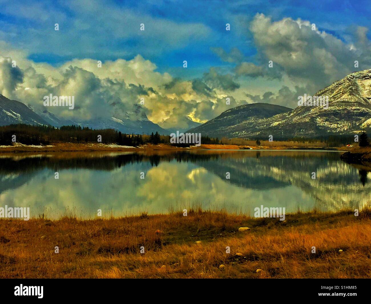 Kananakis country roadside pond Stock Photo - Alamy
