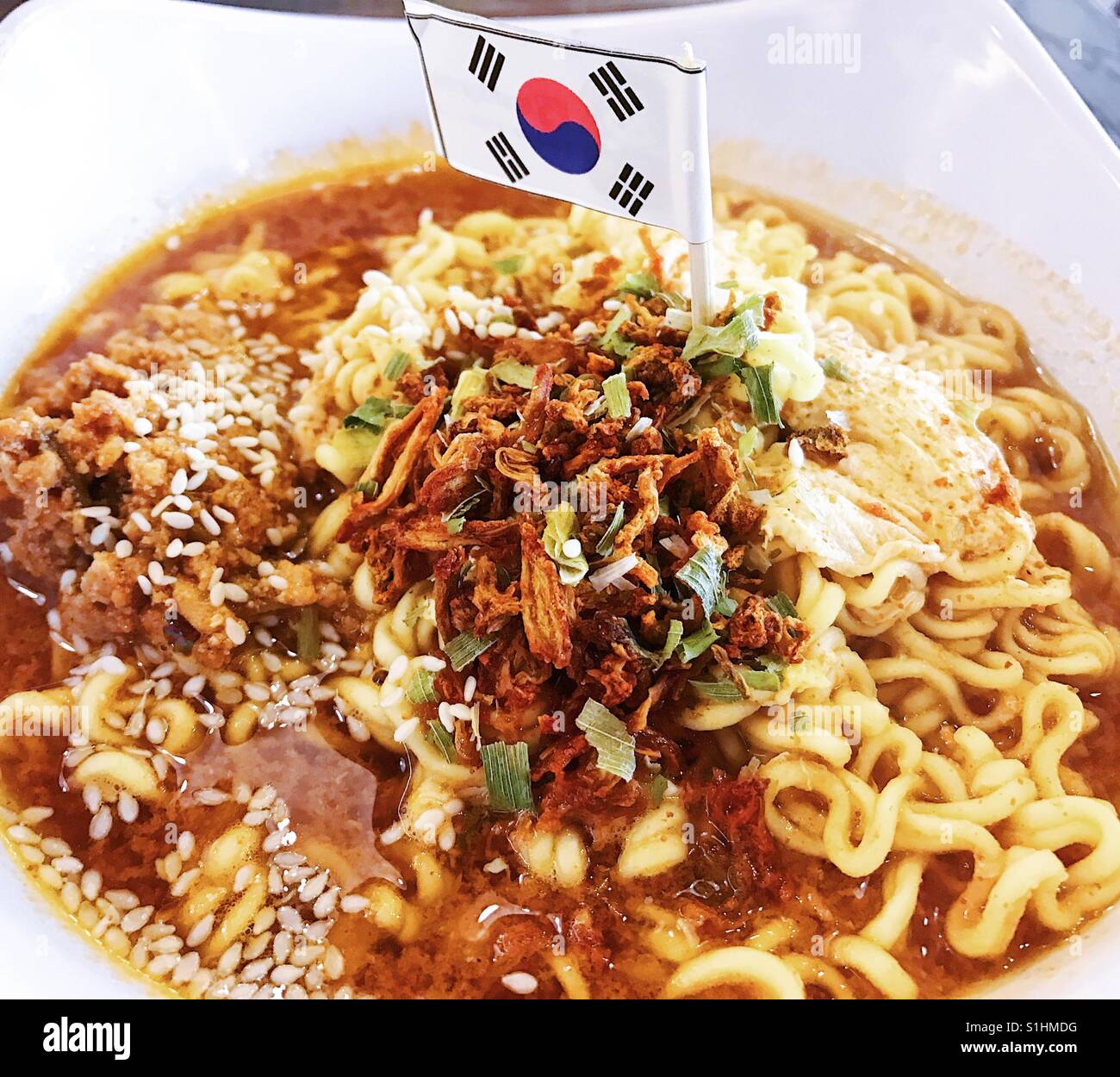 How to make korean ramyeon hi-res stock photography and images - Alamy