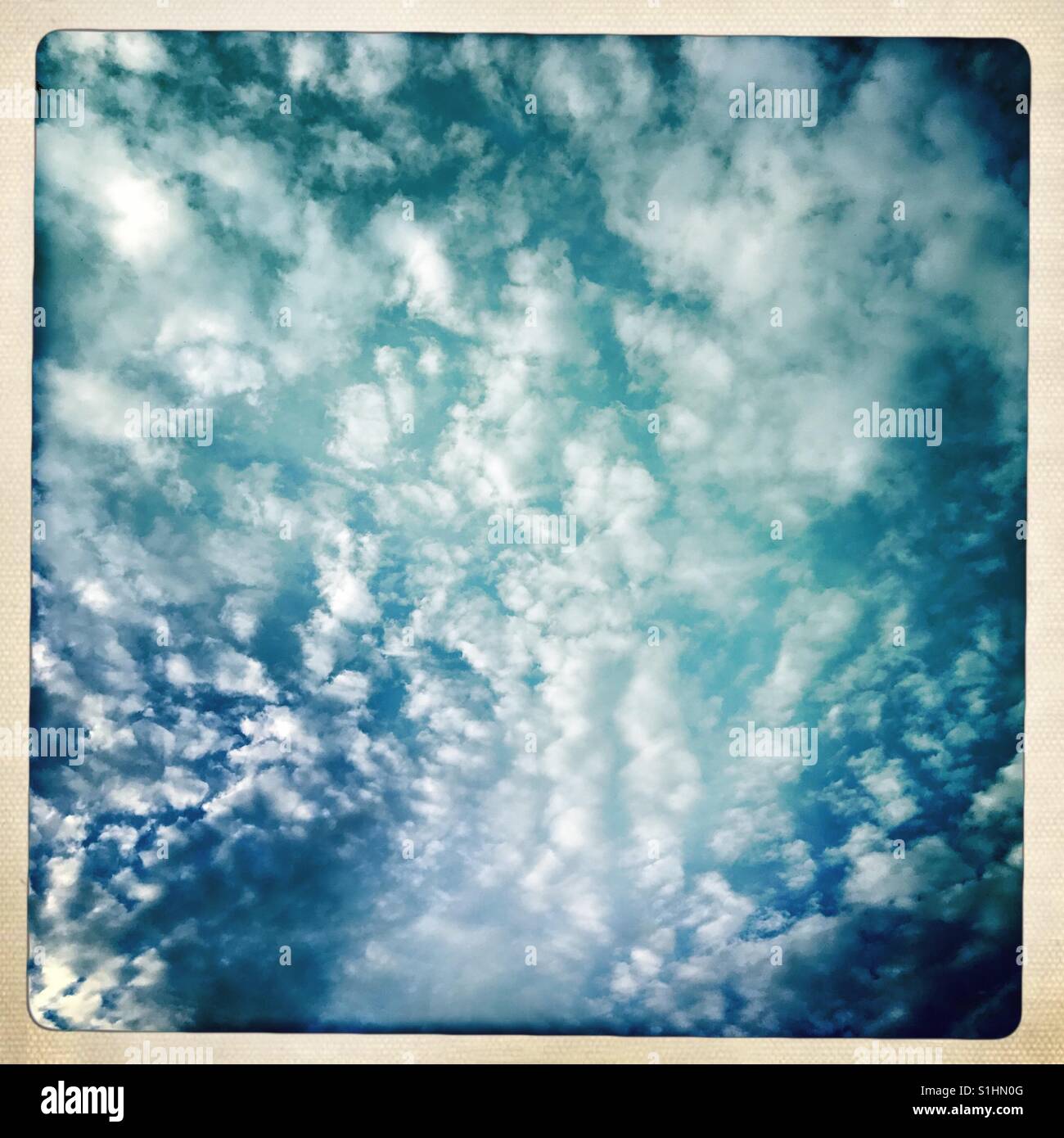 Beautiful evening skies hi-res stock photography and images - Alamy