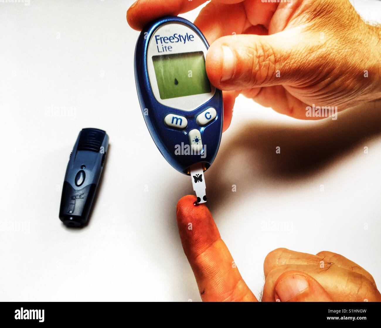 Medical devices diabetic hi-res stock photography and images - Alamy