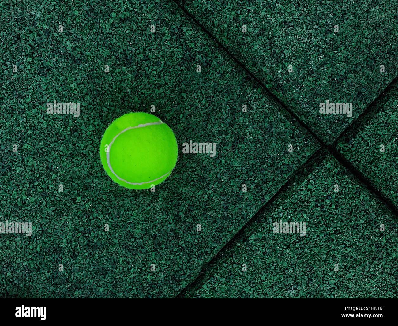 Tennis_ball hi-res stock photography and images - Alamy