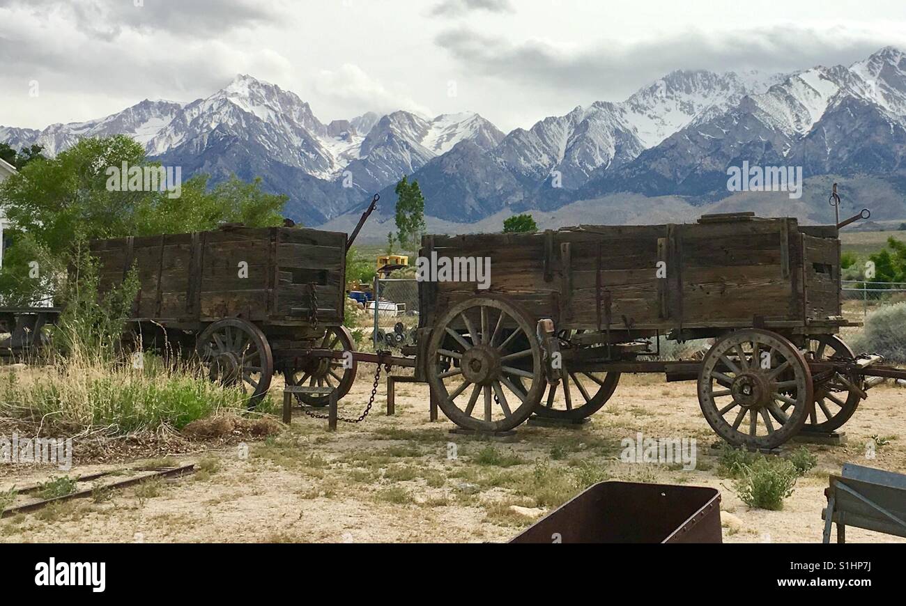 Wagon train hi-res stock photography and images - Alamy