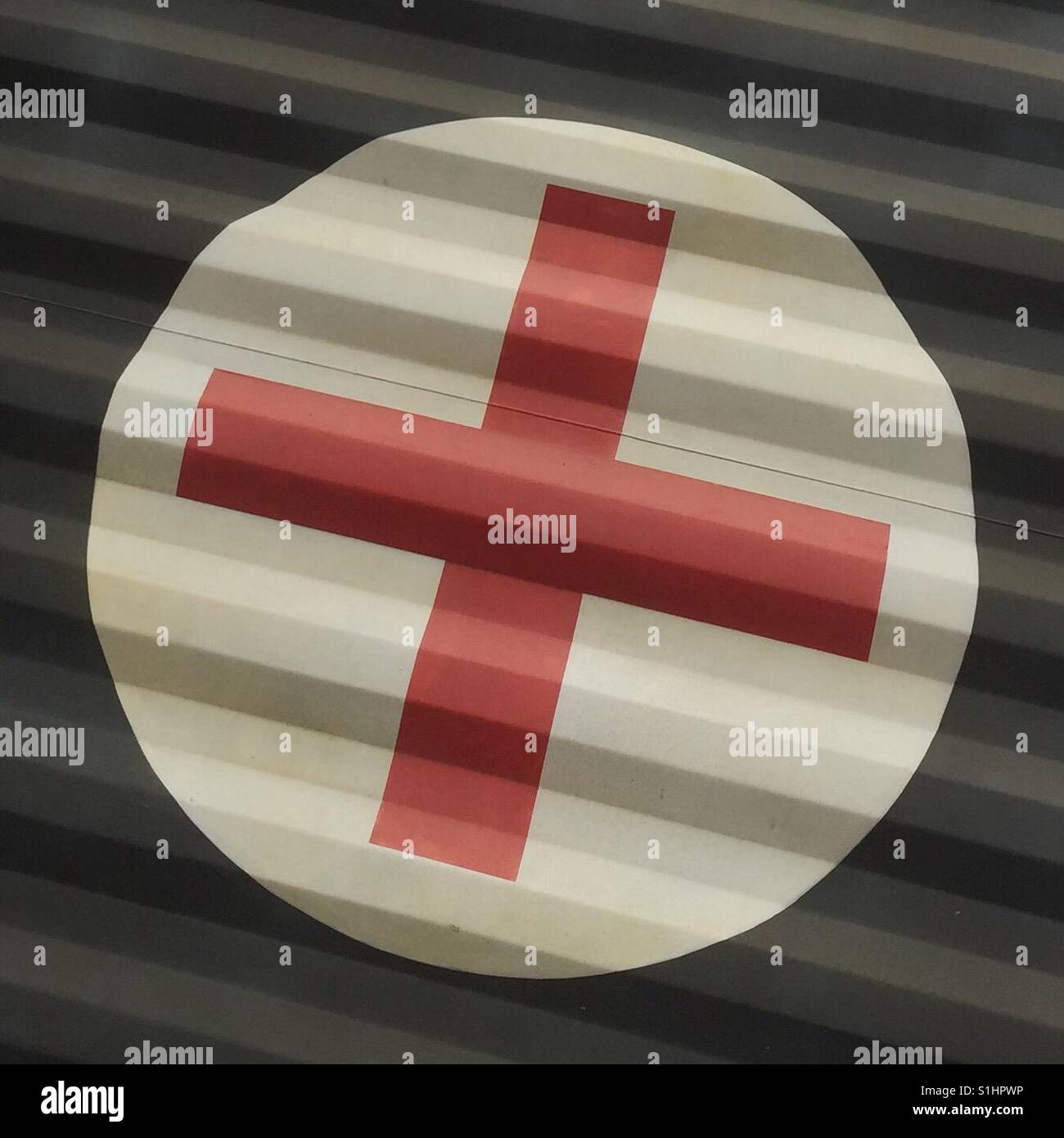 Red Cross sign Stock Photo - Alamy