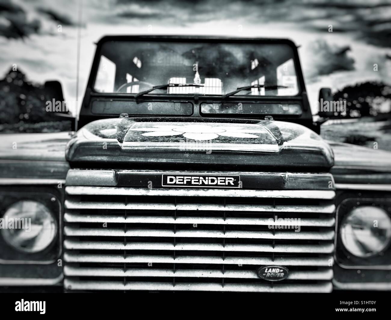 Land Rover Defender Stock Photo - Alamy