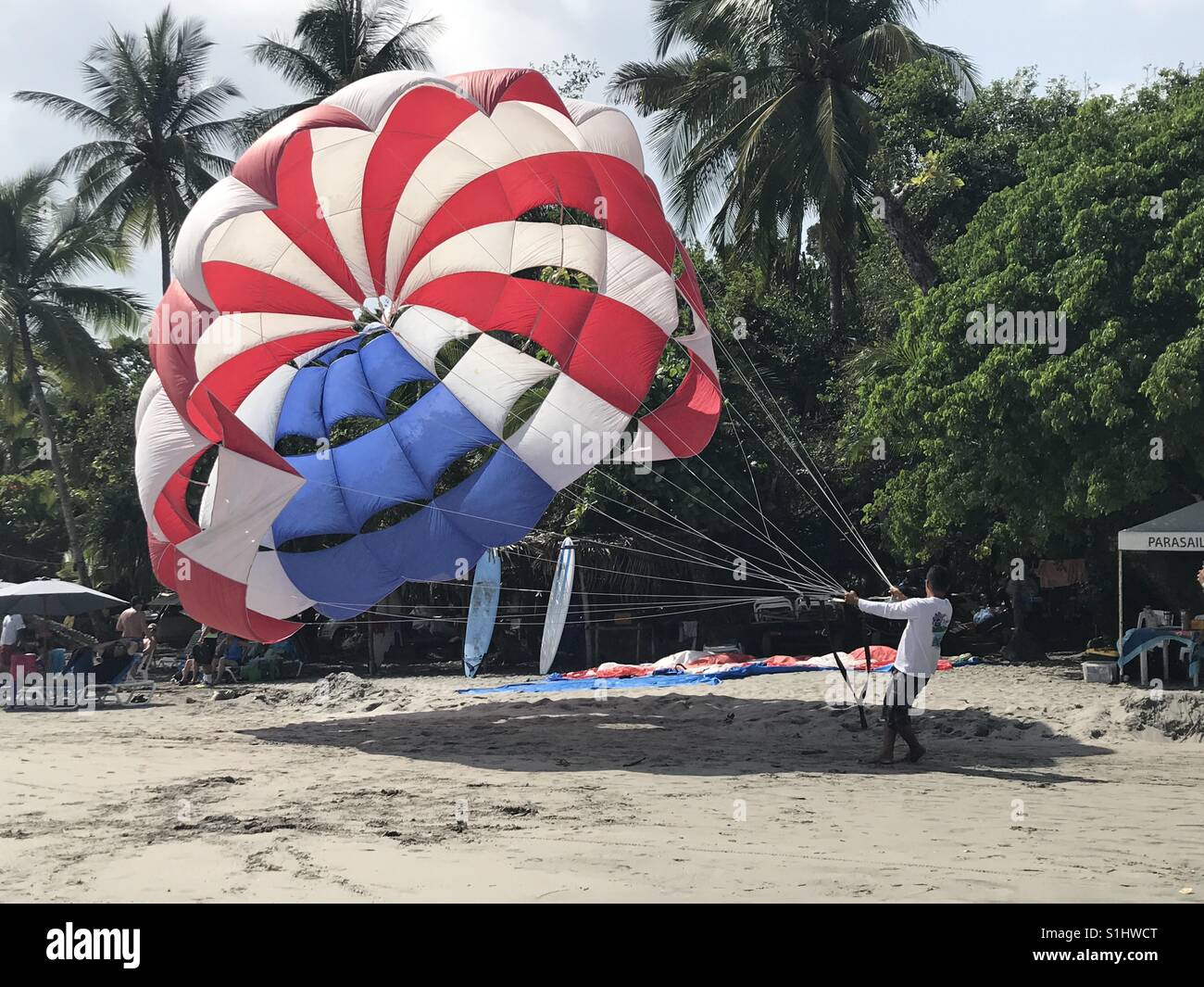 Para sailing in Costa Rica Stock Photo - Alamy