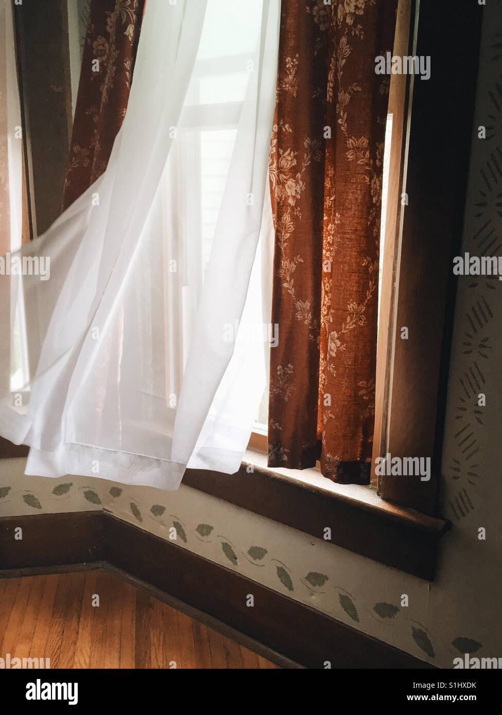 Breeze house hi-res stock photography and images - Alamy