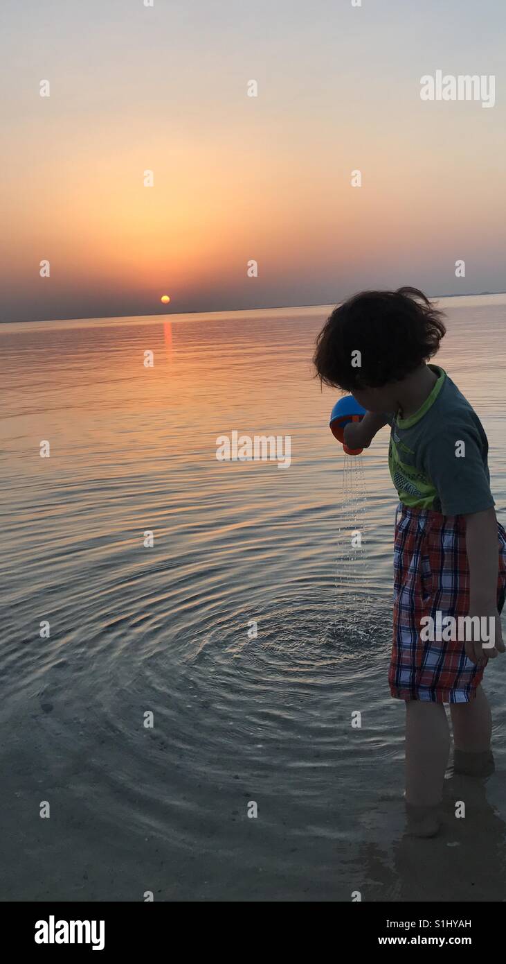 Childhood by the sea hi-res stock photography and images - Alamy