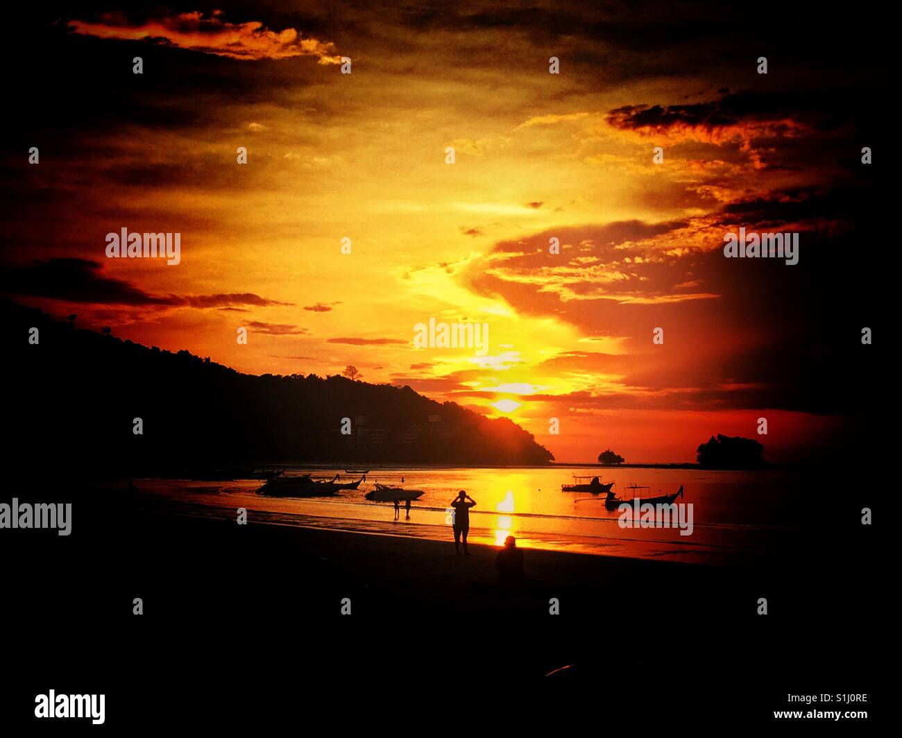 Sun yang hi-res stock photography and images - Alamy
